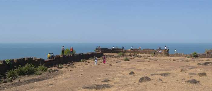 Chapora Fort - Attractions, History, Timings, Fees, And More